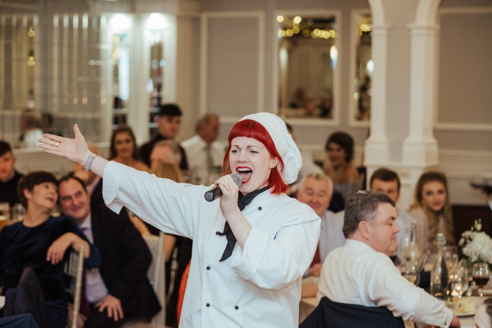 5 Undercover Opera Singing Waiters Acts For Perfect Weddings